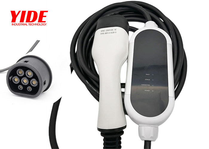 220V Electric Car Connector Plug IP68 16A 7pin Male Temperature Resistance